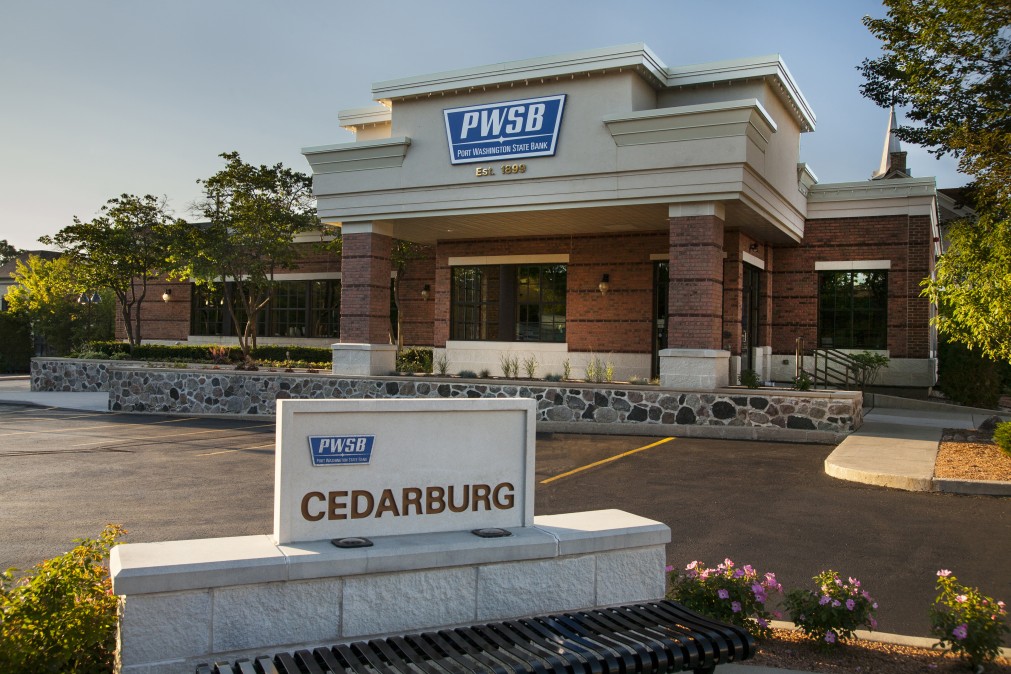 Cedarburg, Wisconsin - Port Washington State Bank