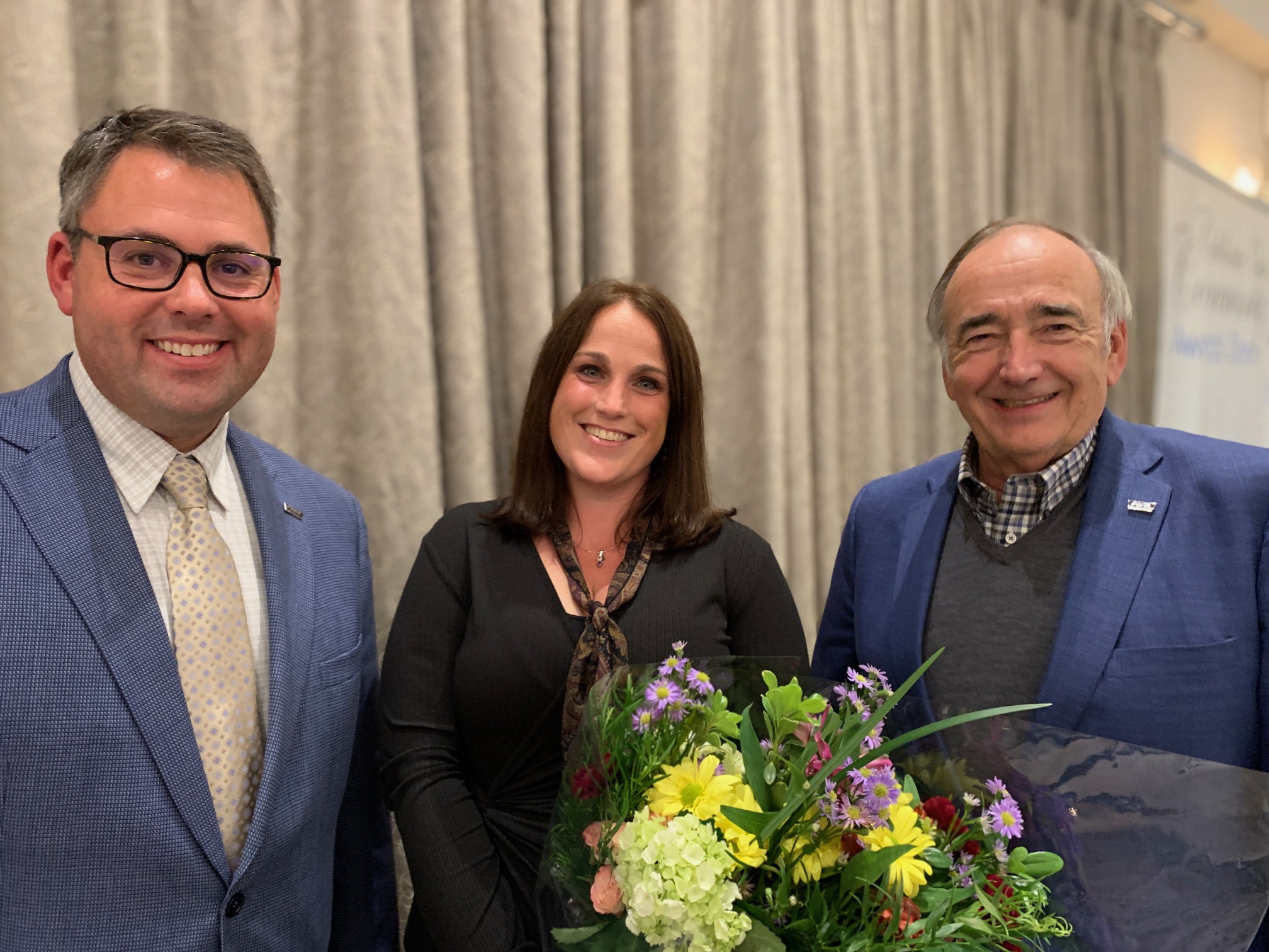 Heather Mader Wins Leadership Award - Port Washington State Bank